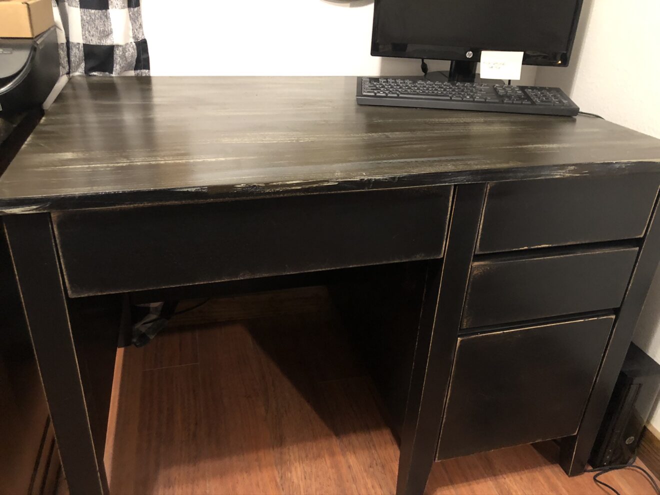 How to Flip an Old Desk into a New Piece of Furniture – Flippin Furniture