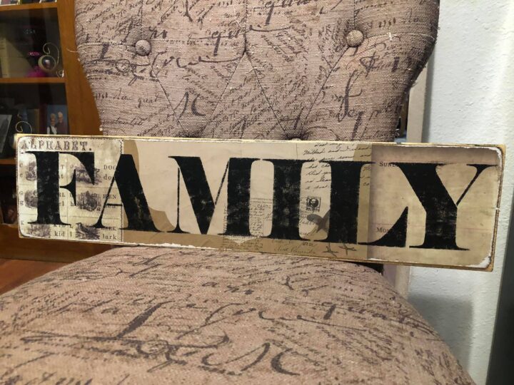 Simple USA and Family DIY Wood Sign Tutorial – Flippin Furniture